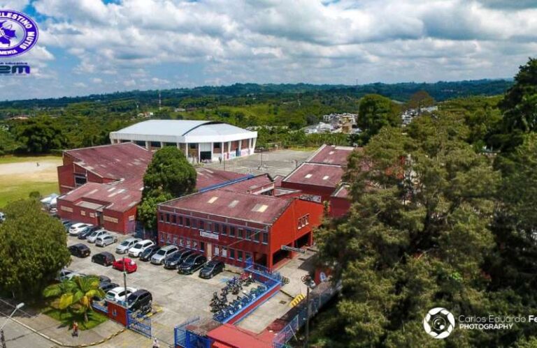 Iheartpidge nude this lady is has a smoking petite body and